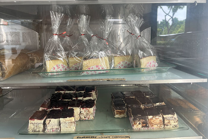 美味しそうなオヤツがいっぱい @ Balmoral Bakery | シンガポール食べ歩きノート